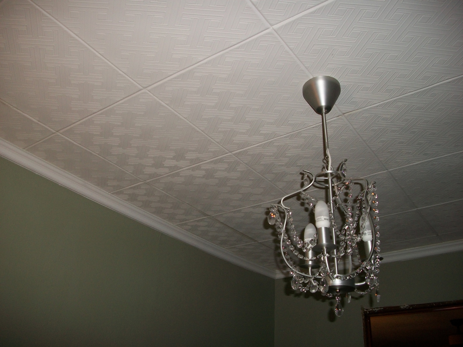 STYRO PRO Polystyrene Ceiling Tiles - Glue up Over Popcorn Ceiling ...