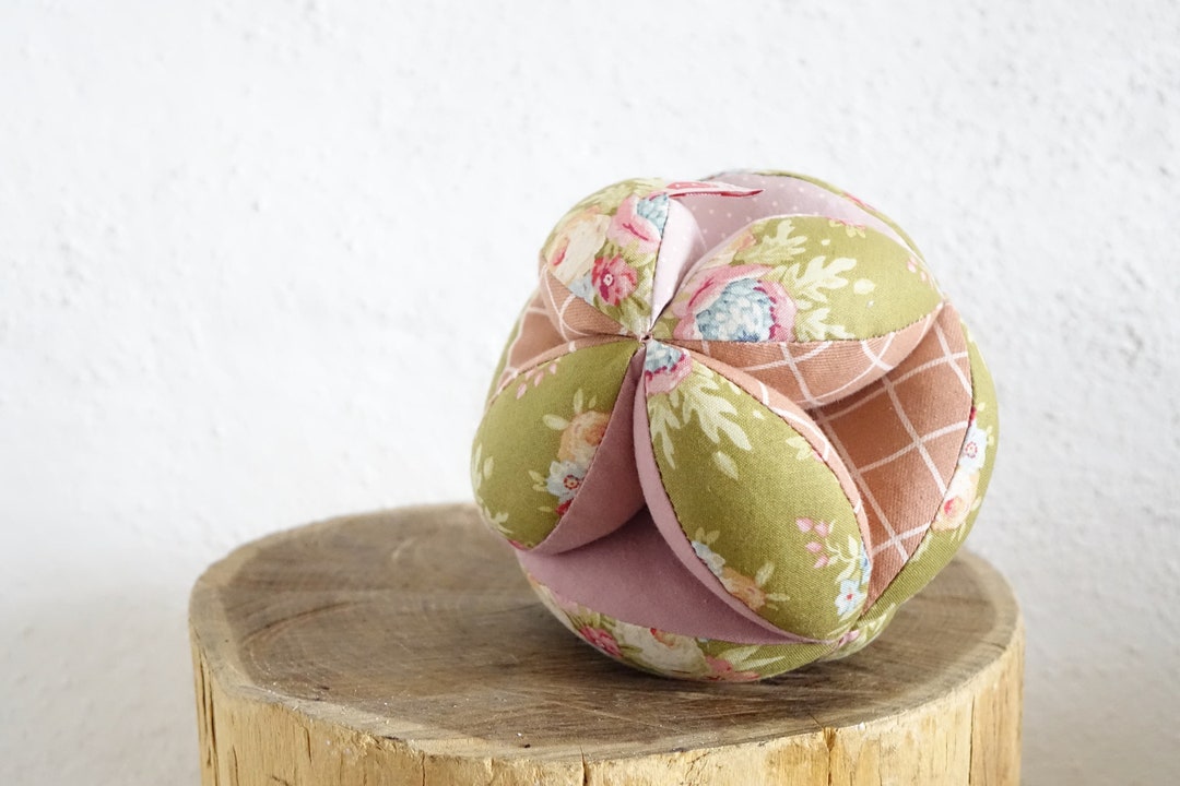 Takane Ball, Cloth Ball, Montessori Baby Toys, Sensory Baby Toy, Gender ...
