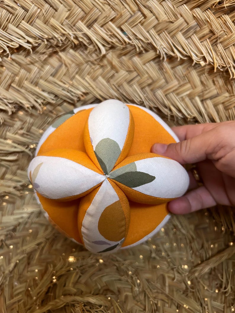 Takane Ball, Cloth Ball, Montessori Baby Toys, Sensory Baby Toy, Gender ...