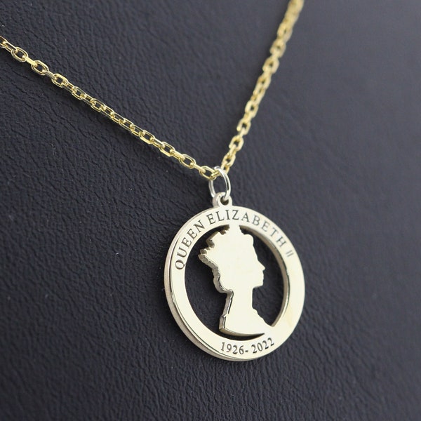 Queen Necklace - Etsy