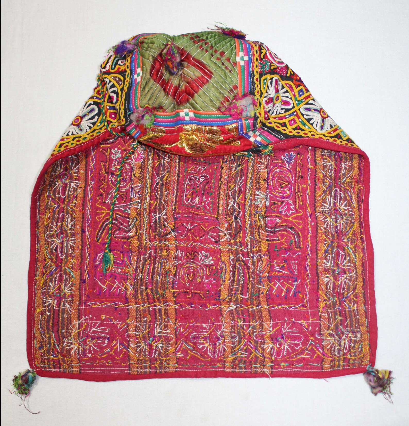 Vintage Kutch Tribal Indian Tapestry , Rustic Decor Tapestry Wall ...
