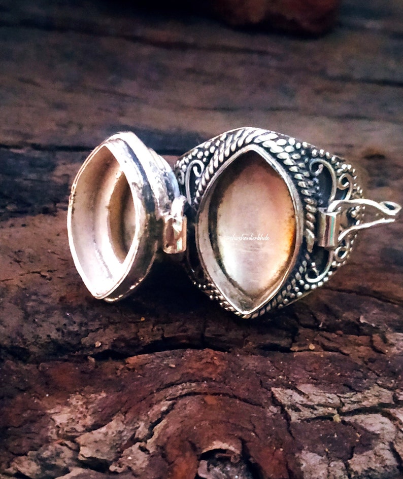 White Howlite Ring Snuff Box Ring Poison Box Ring Handmade | Etsy