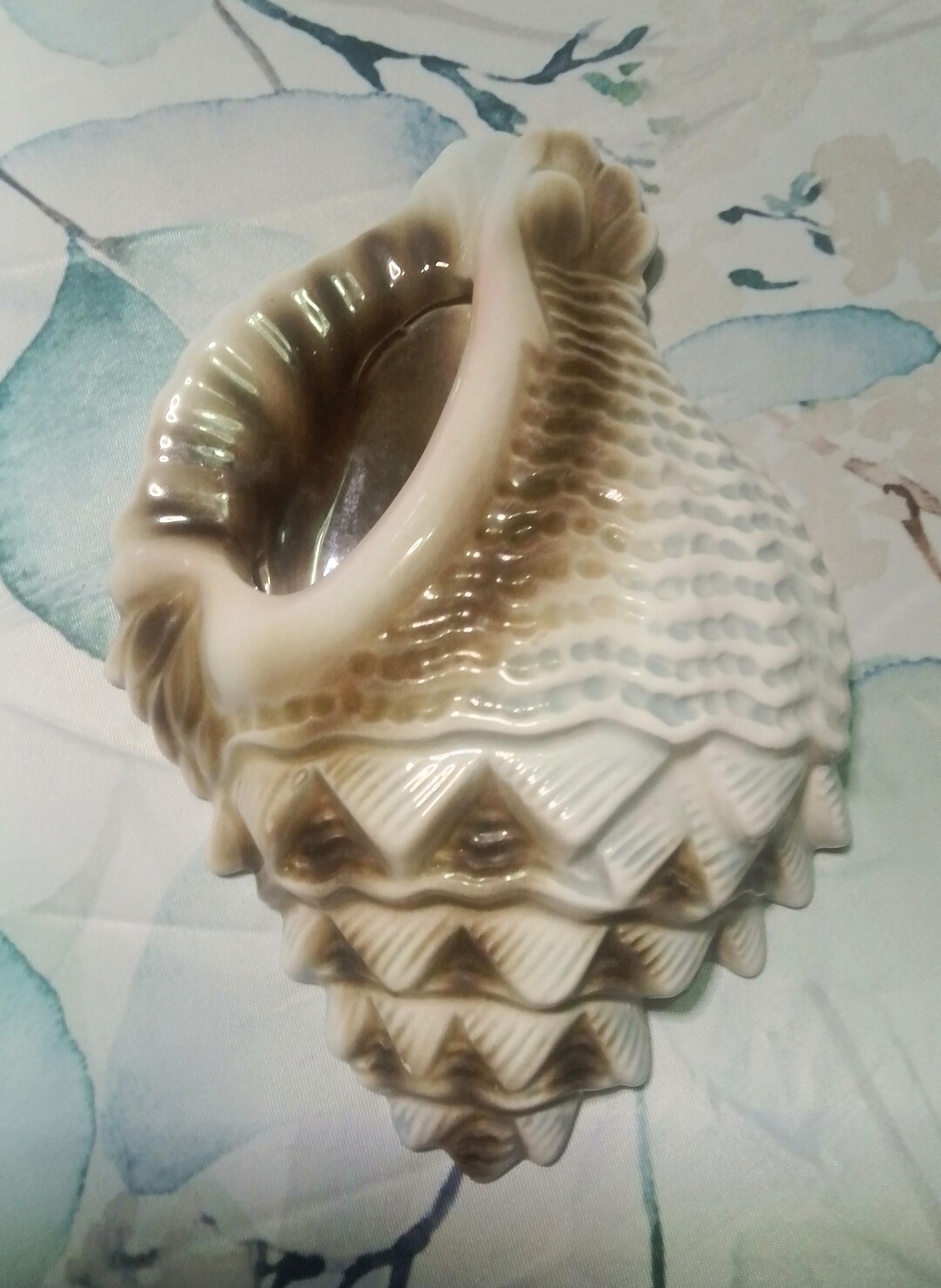 Midcentury Sea Shell Wall Pocket Vase. Ceramic Conch Shell Wall Decor ...
