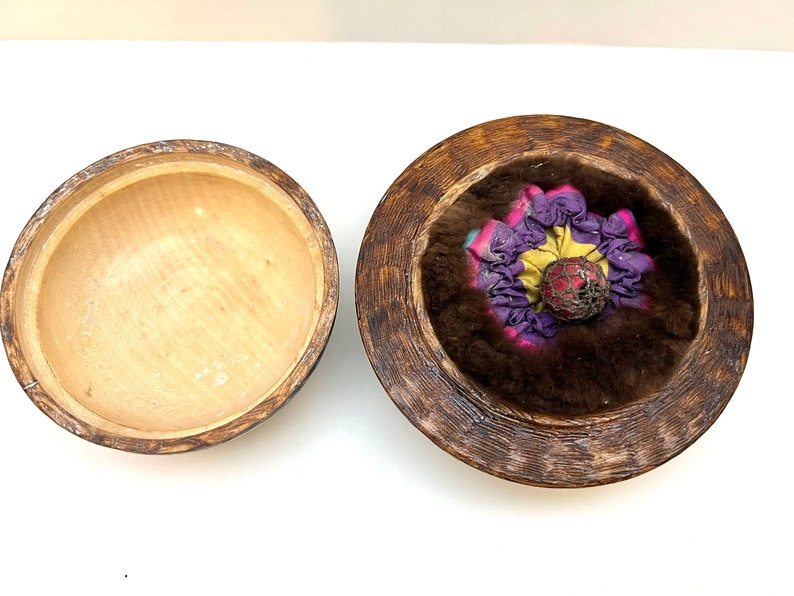 Vintage Powder Box With Original Puff Vintage Pyrograph Wood - Etsy