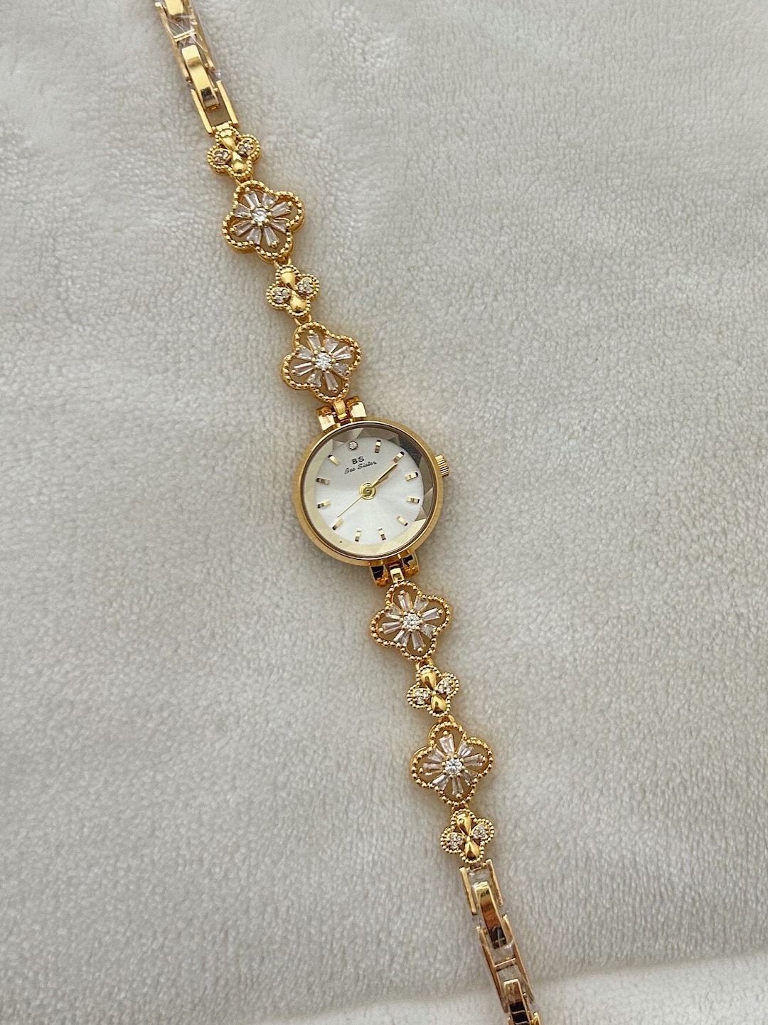 Vintage Gold Womens Dainty Watch Small Face Watch for Women, Present for Her, Vintage Design ...