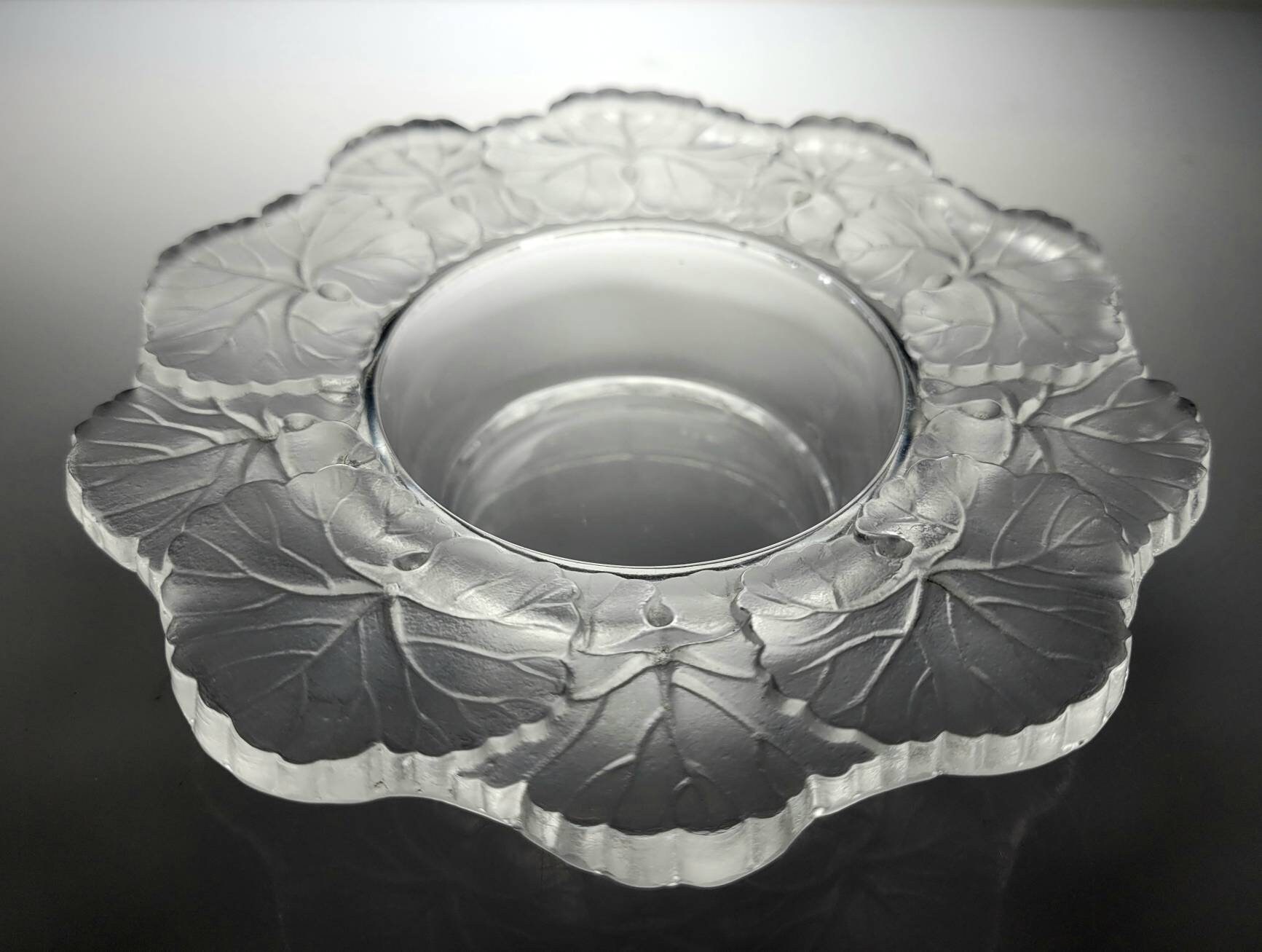 Lalique of France Crystal Art Glass Honfleur Geranium Leaf Flower Bowl ...
