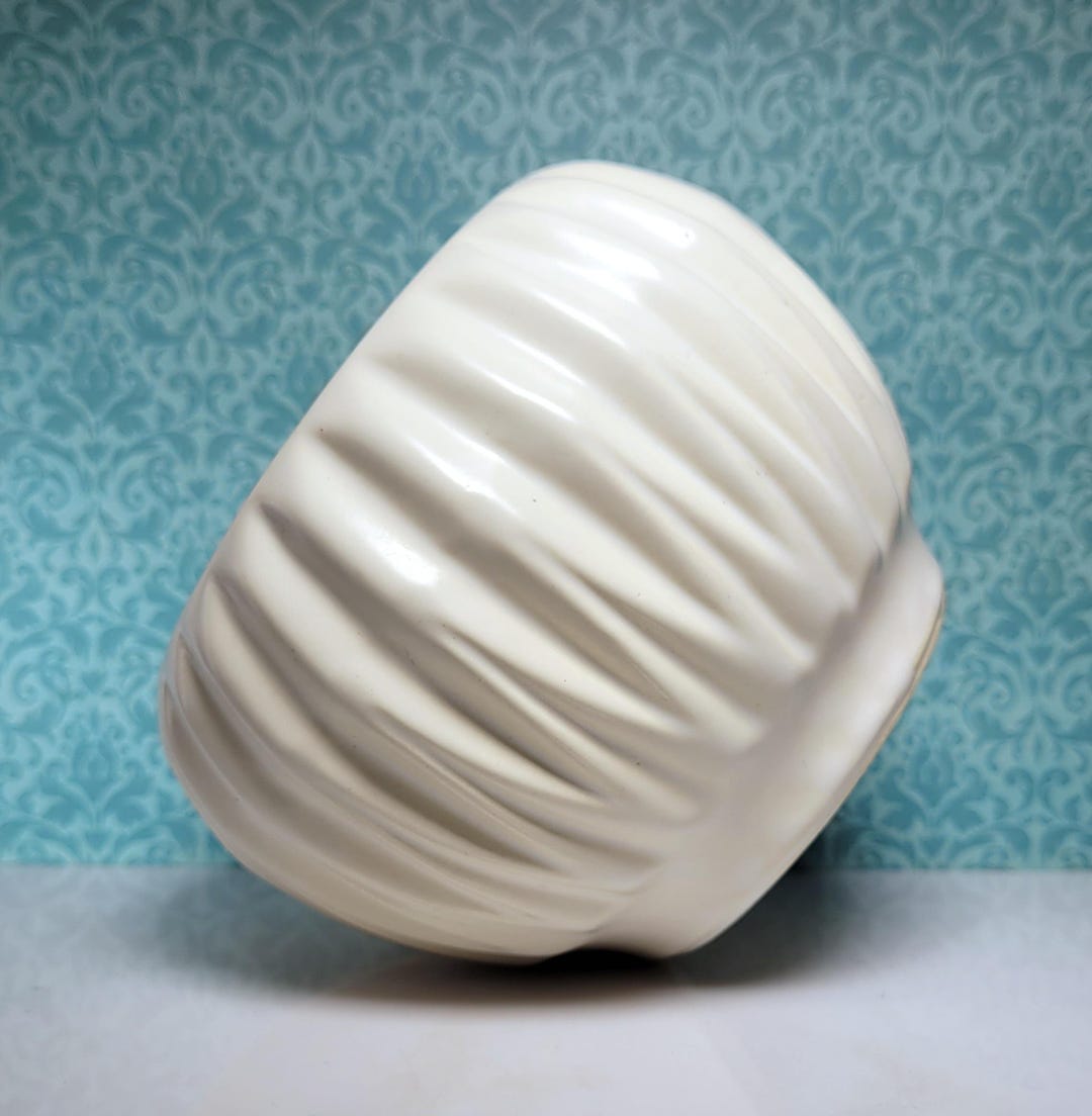 MCM Mccoy Pottery #685 White Round Ribbed Planter, 3.75"h - Etsy