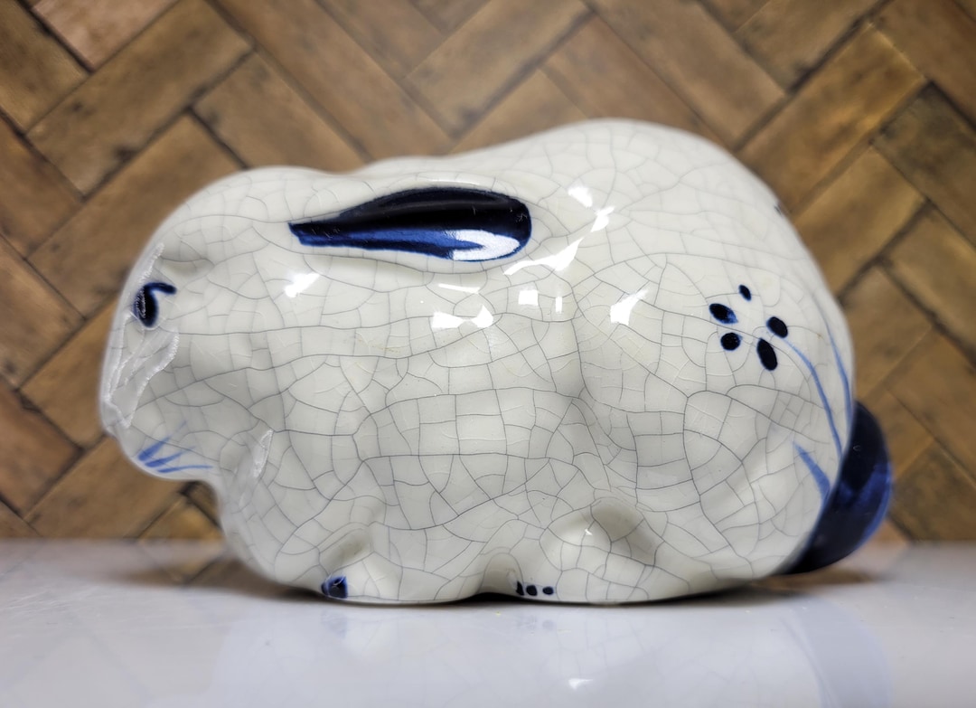 1984 Dedham Pottery Resting Bunny Rabbit Figurine by the Potting Shed ...