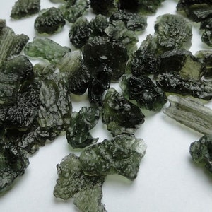 Powerful Real Green Tektite MOLDAVITE - 100% Natural From Czech ...
