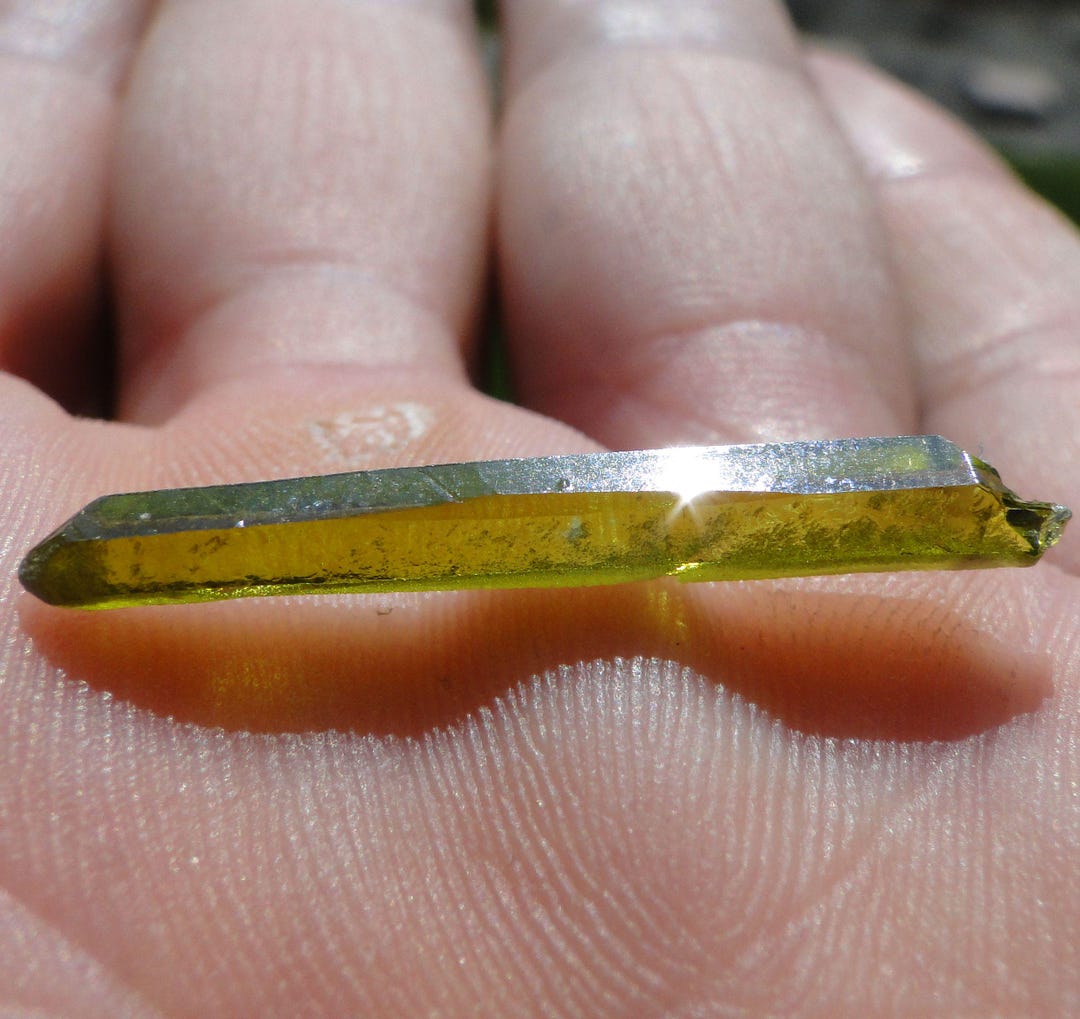 Gem Bottle Green ZINCITE Crystal - Old and Rare - Olawa, Poland ! - Etsy