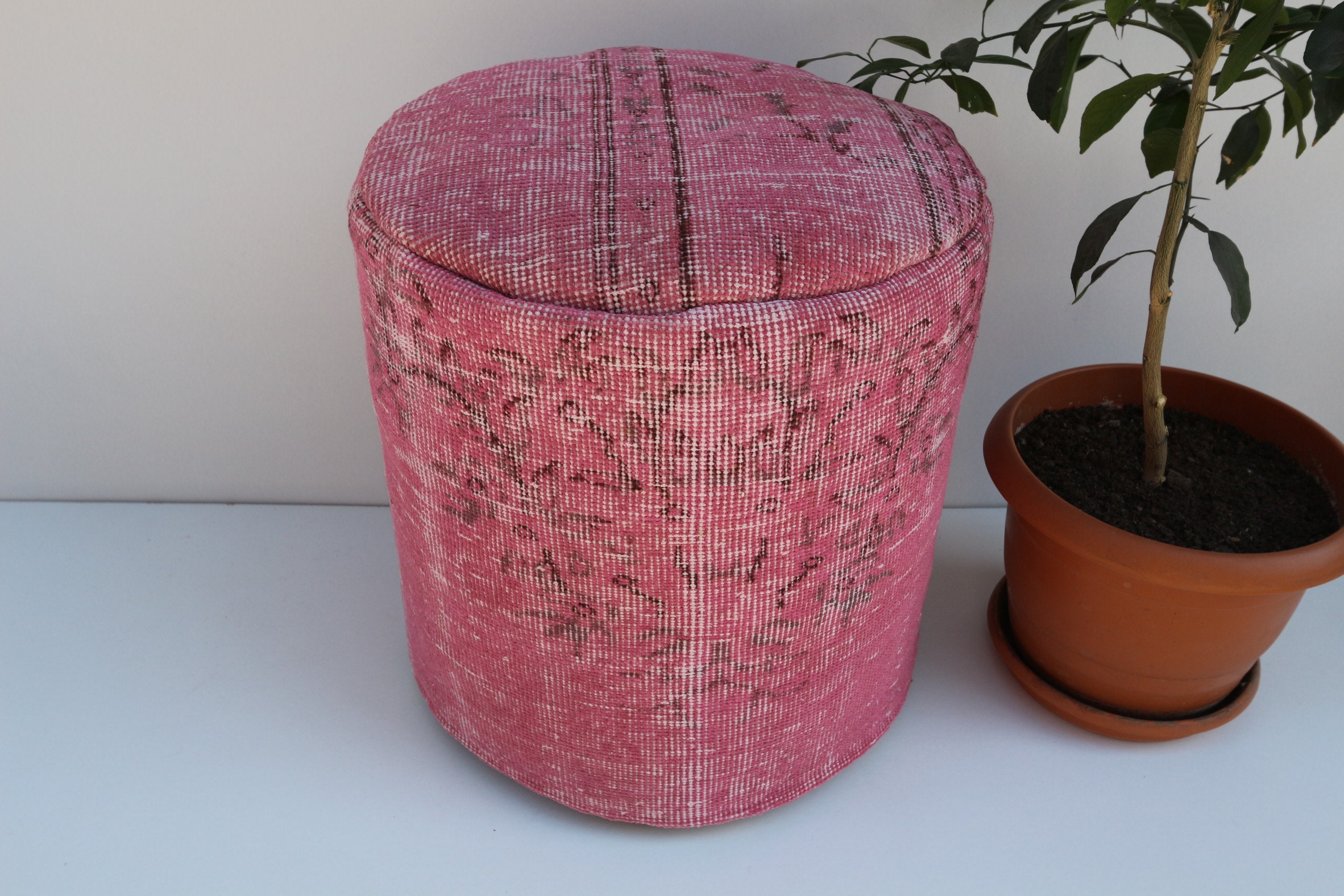 Pink pouf Modern pouf Design pouf chair Pouffe ottoman | Etsy