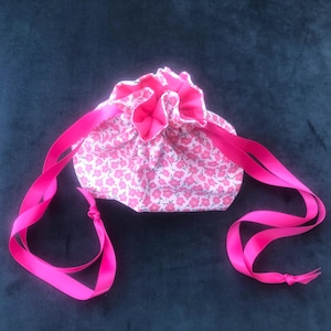 Portable Spool Holder With Pin Cushion: Sewing, Quilting & Paper ...