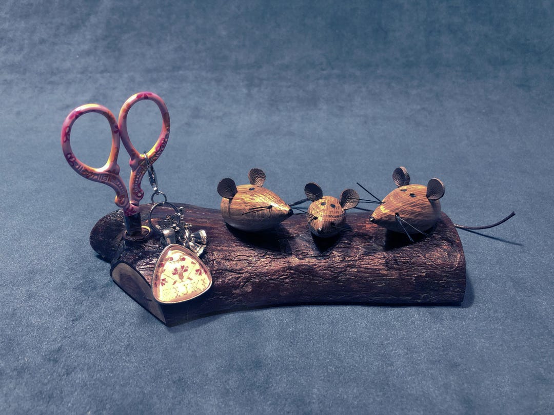 Mousey, Family,set, Yew Log, Scissors, Holder, Valentines Day - Etsy