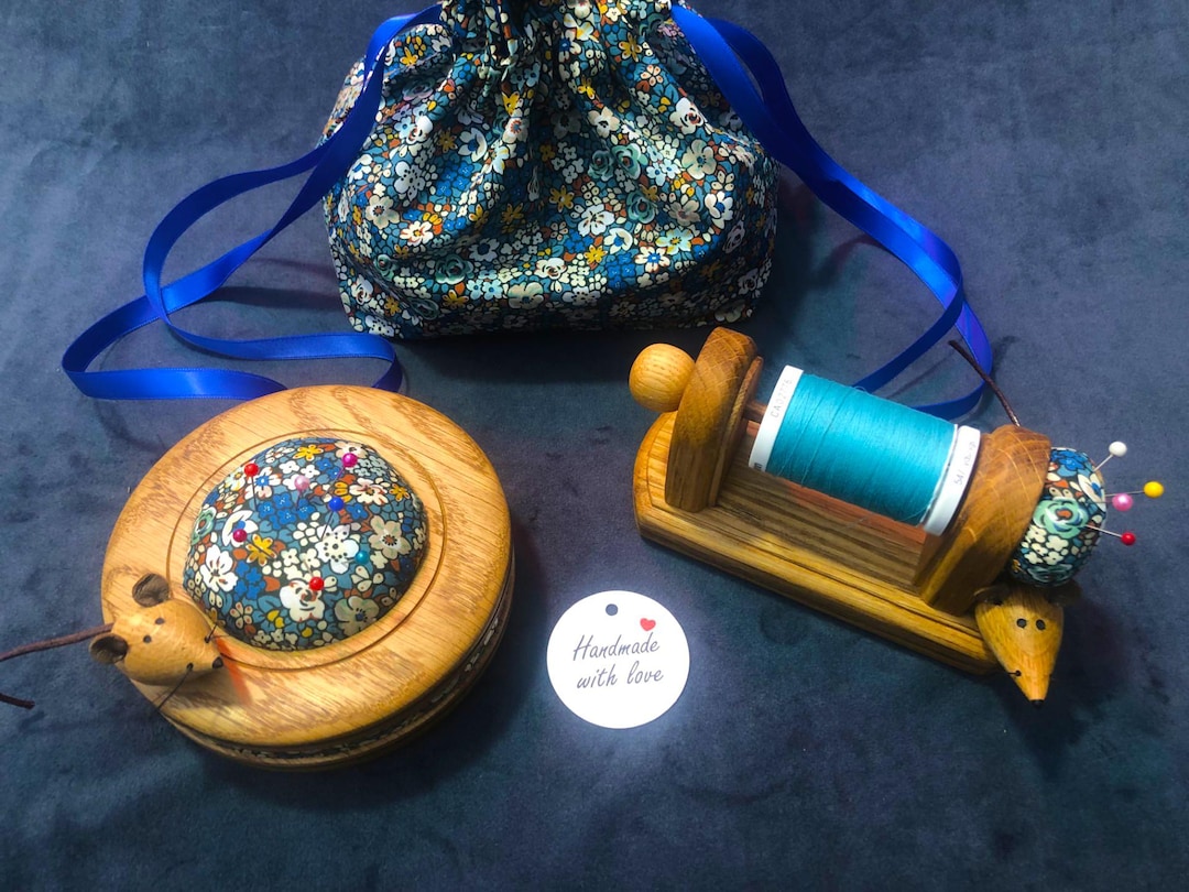 Portable Spool Holder With Pin Cushion: Sewing, Quilting & Paper ...
