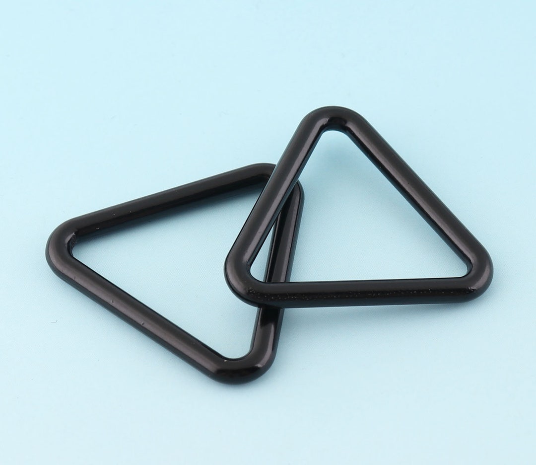 High Quality Black Zinc Alloy Triangle Ring 1 