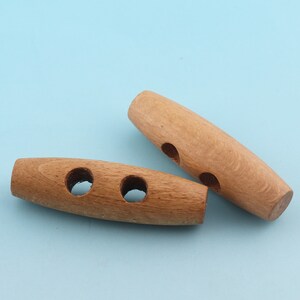 50pcs 50mm Wooden Toggle Buttons Toggle Buttons With TWO Holes Coat ...