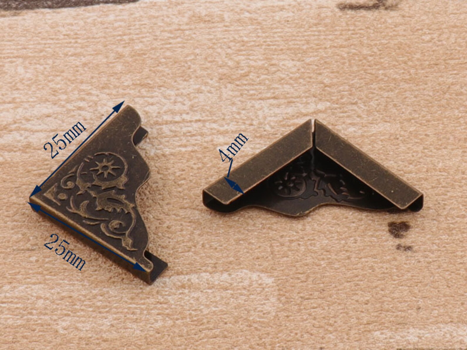 Antique Bronze Corners -20pcs Decorative Bag Corner Protector embossed ...