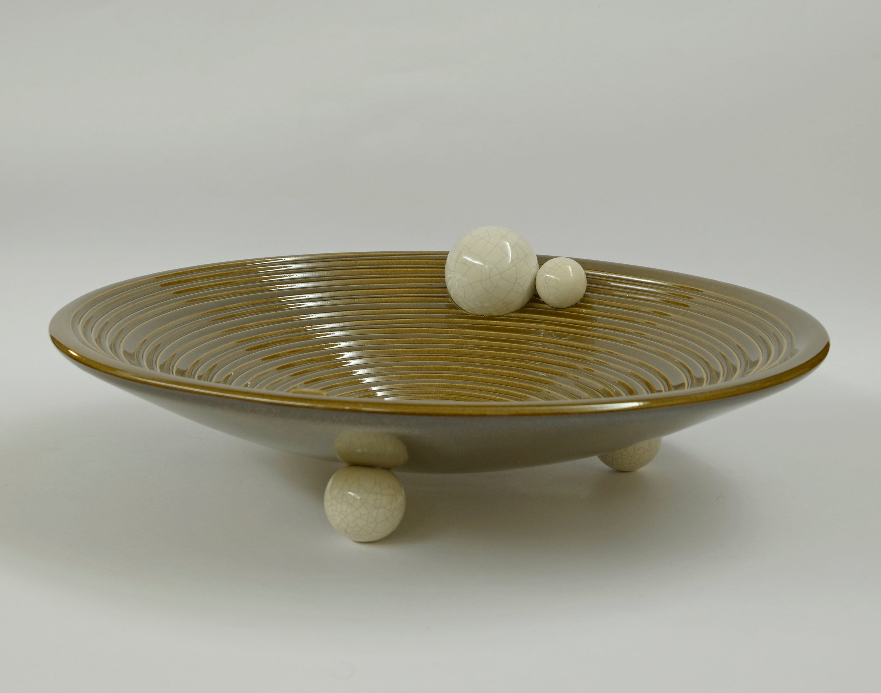 Large Ceramic Fruit Bowl / Unique Gifts / Elegant Pottery Bowl - Etsy