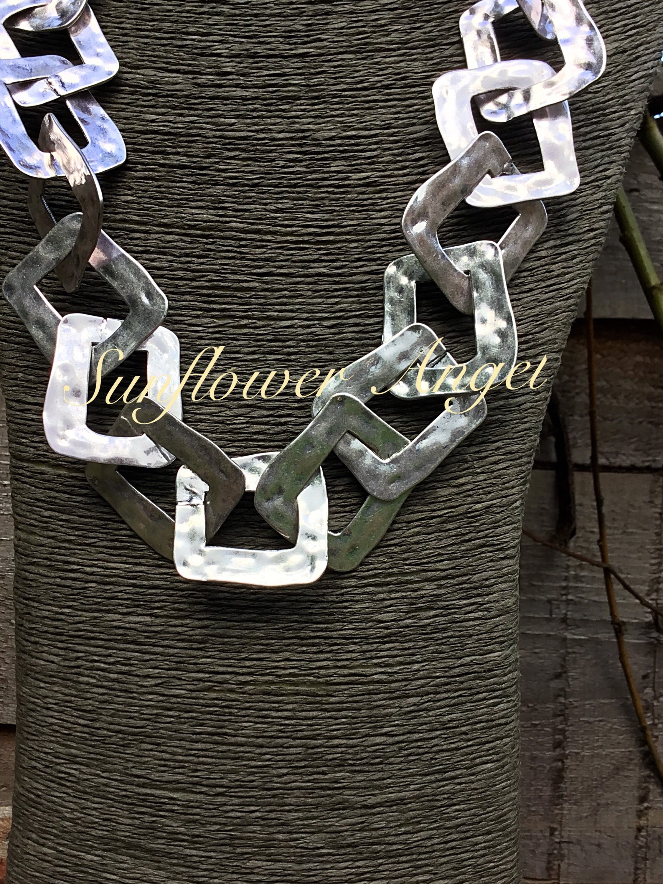 Abstract geo short style chain link necklace on polished | Etsy