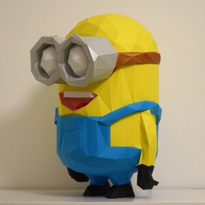 Papercraft Minion Sculpture Template: Low Poly Home Decor (PDF, DXF) - Etsy