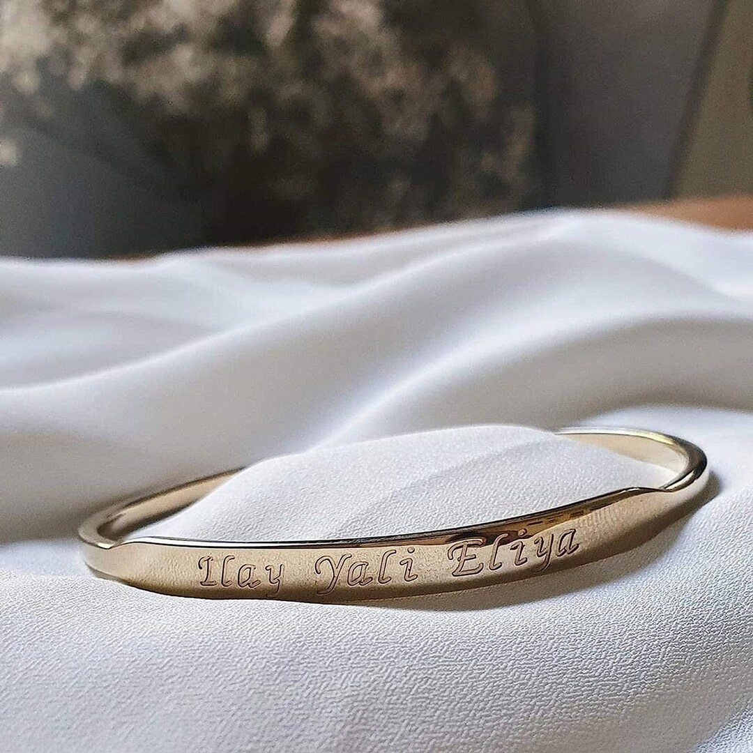 Name Bracelet: Custom Gold Name Bracelets for Women, Personalized Name ...