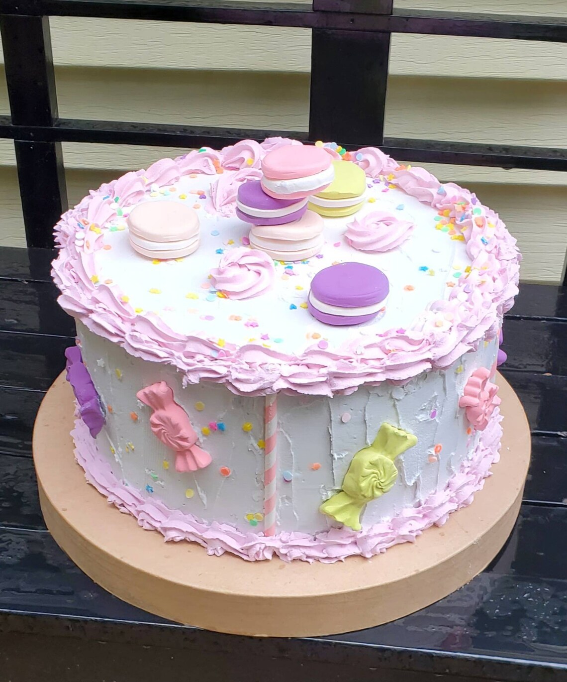 Fake Cake Centerpiece, Fake Bake Cake, Fake Deserts, Table Top Center ...