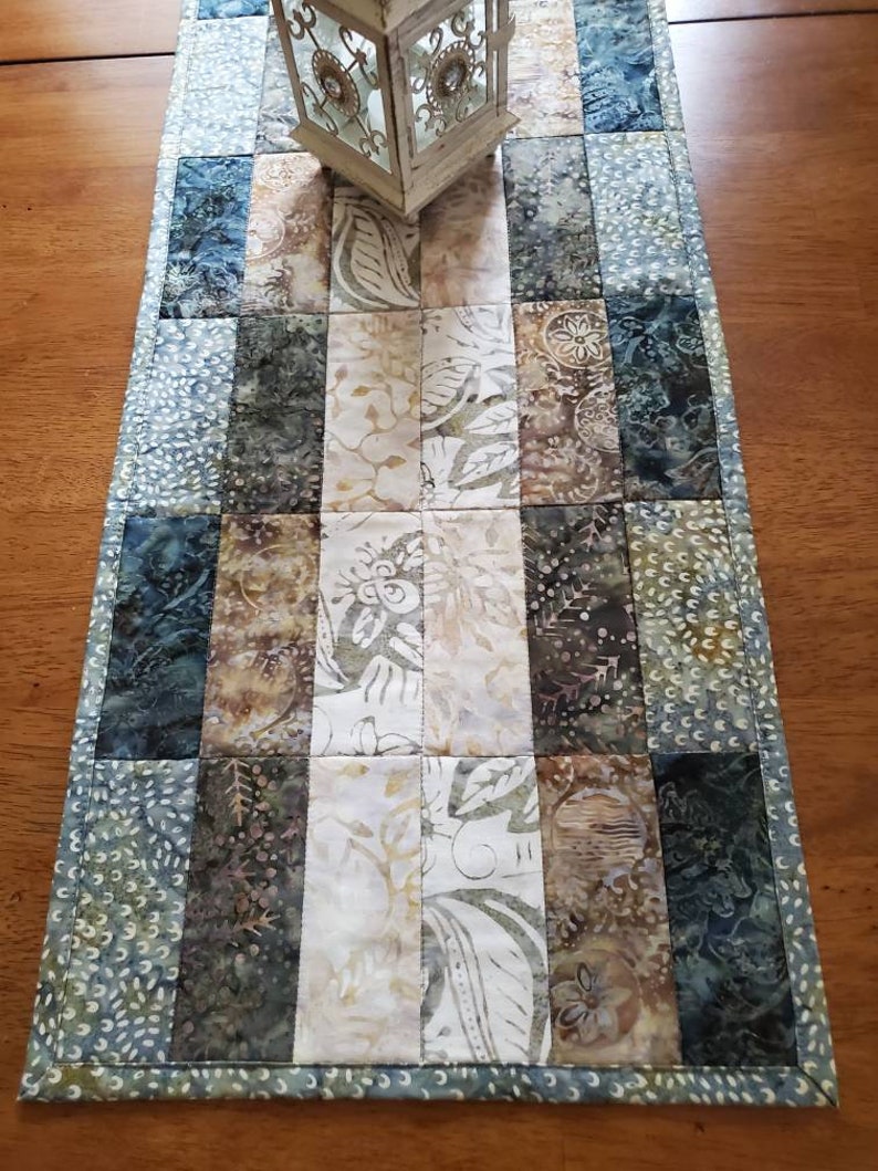 PDF Pattern: Modern Quilted Batik Table Runner | Etsy