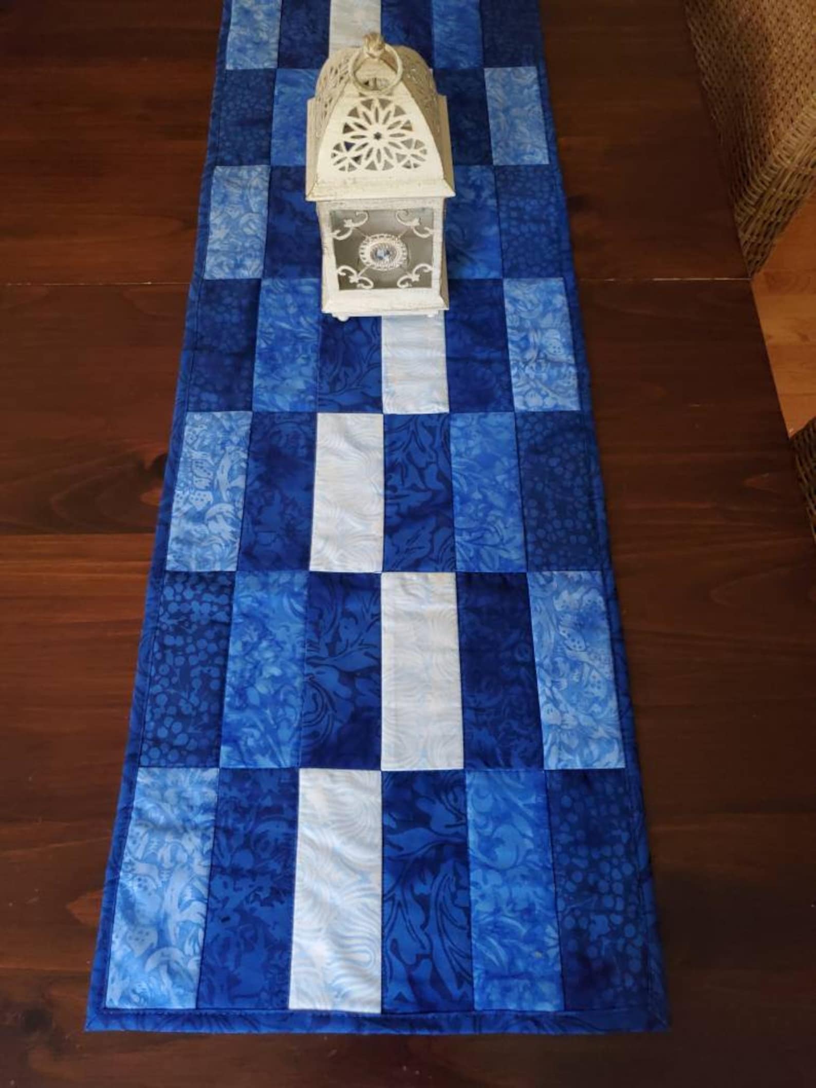 PDF Pattern: Modern Quilted Batik Table Runner | Etsy