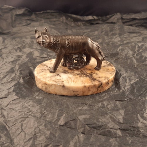 Capitoline Rome Wolf Statue Romulus and Remus With She-wolf - Etsy