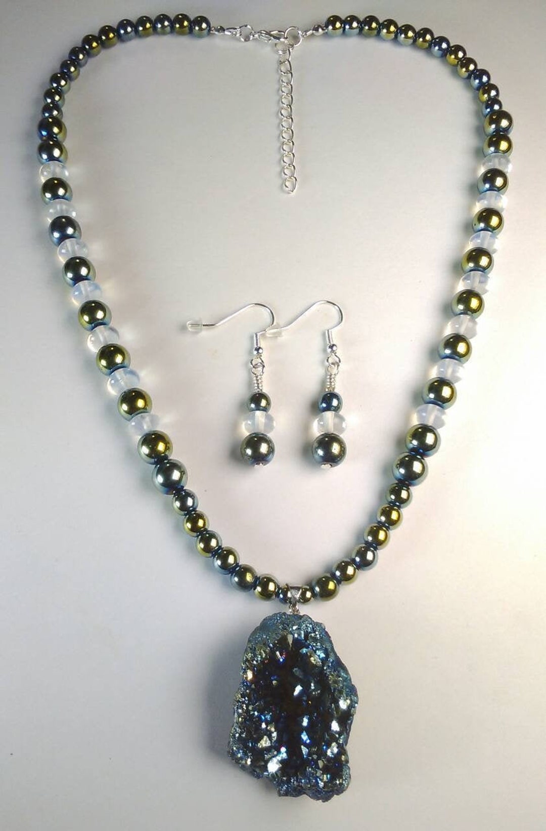 Blue Gold Sparkly Titanium Druzy Quartz Crystal Necklace With Blue Gold ...