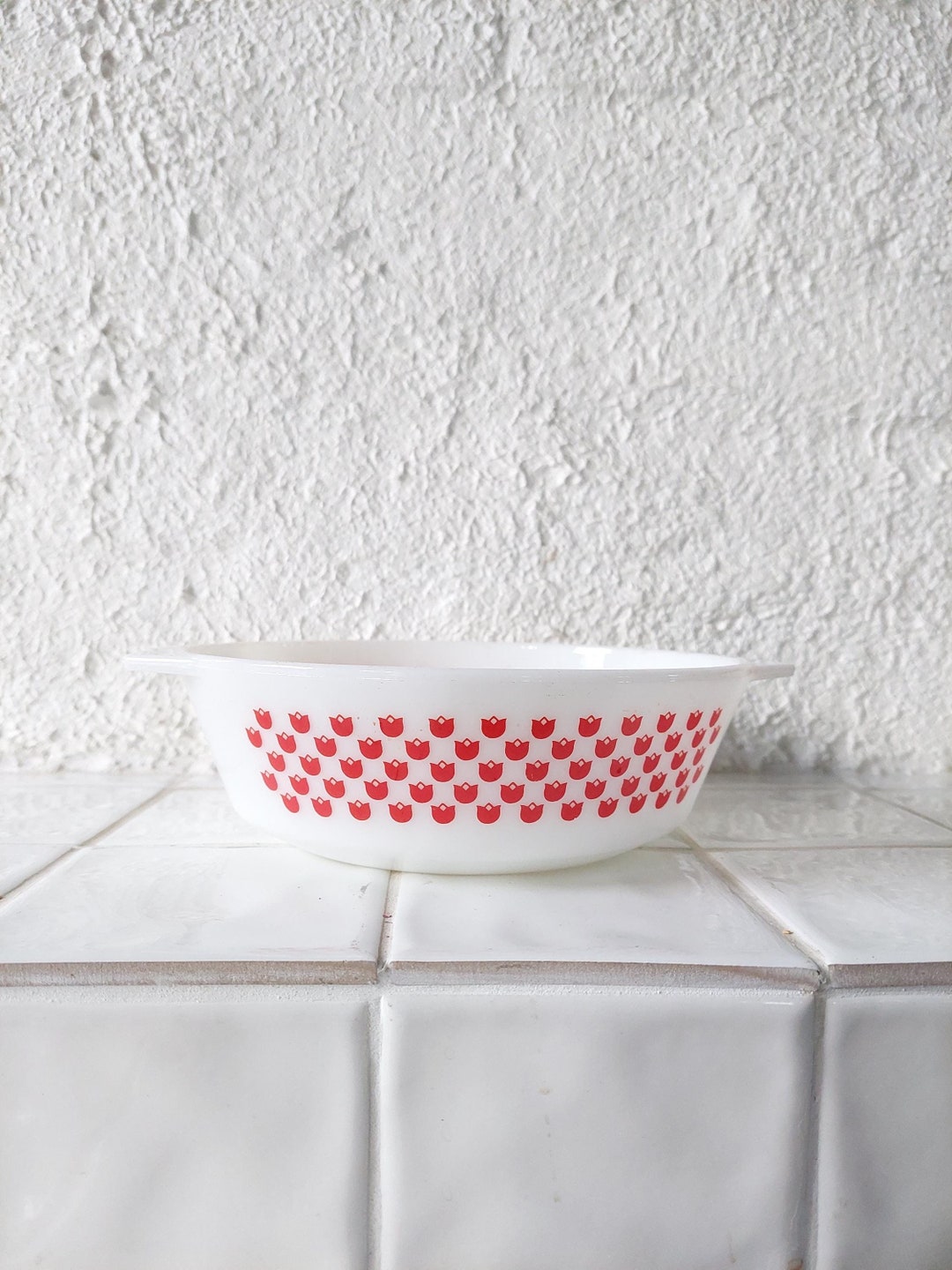 RED TULIP PYREX Rare Pyrex England Pattern Casserole. Pyrex Crown, Red ...