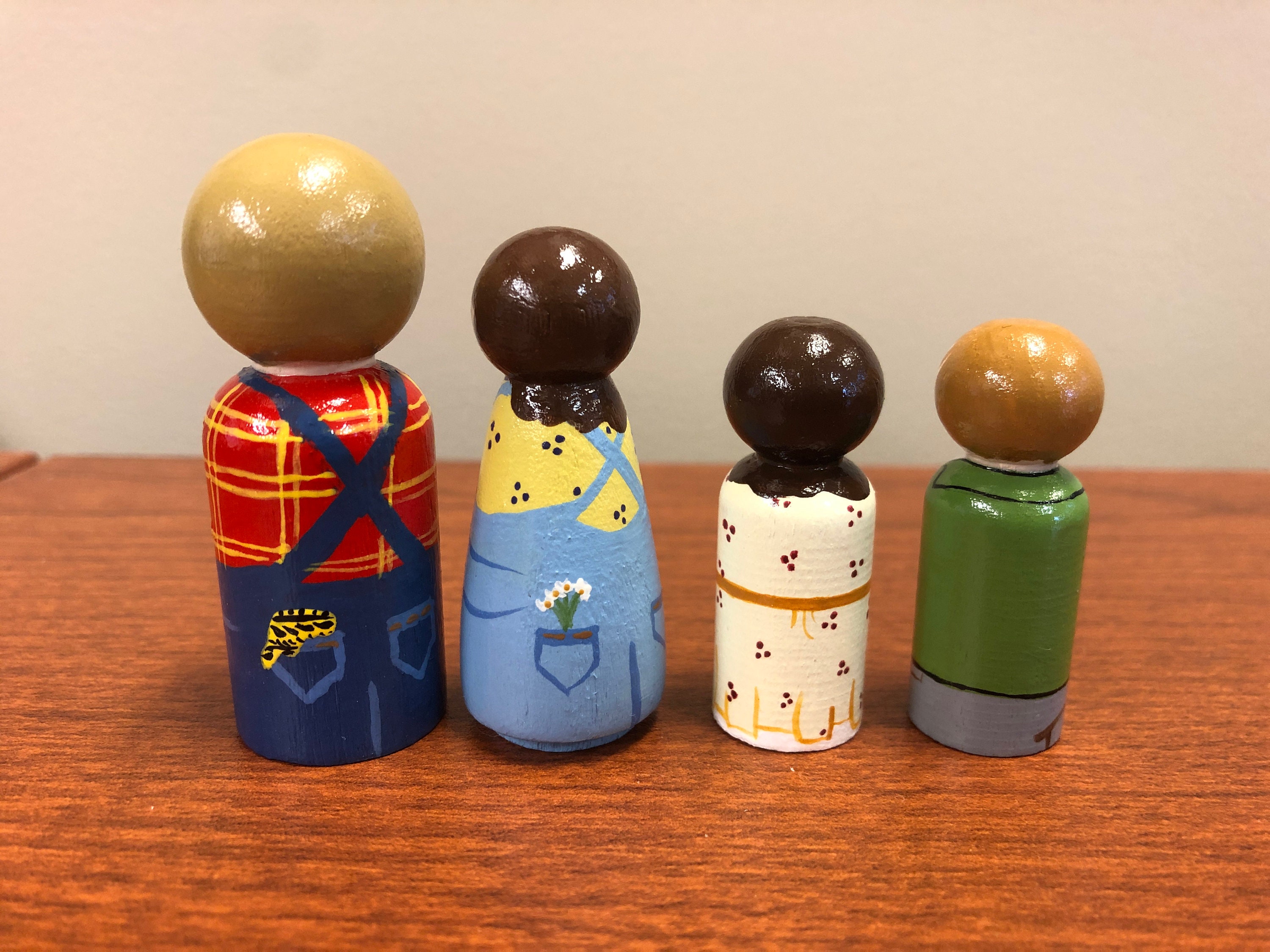 Family Handpainted Wooden Peg Dolls Generic or CUSTOM | Etsy