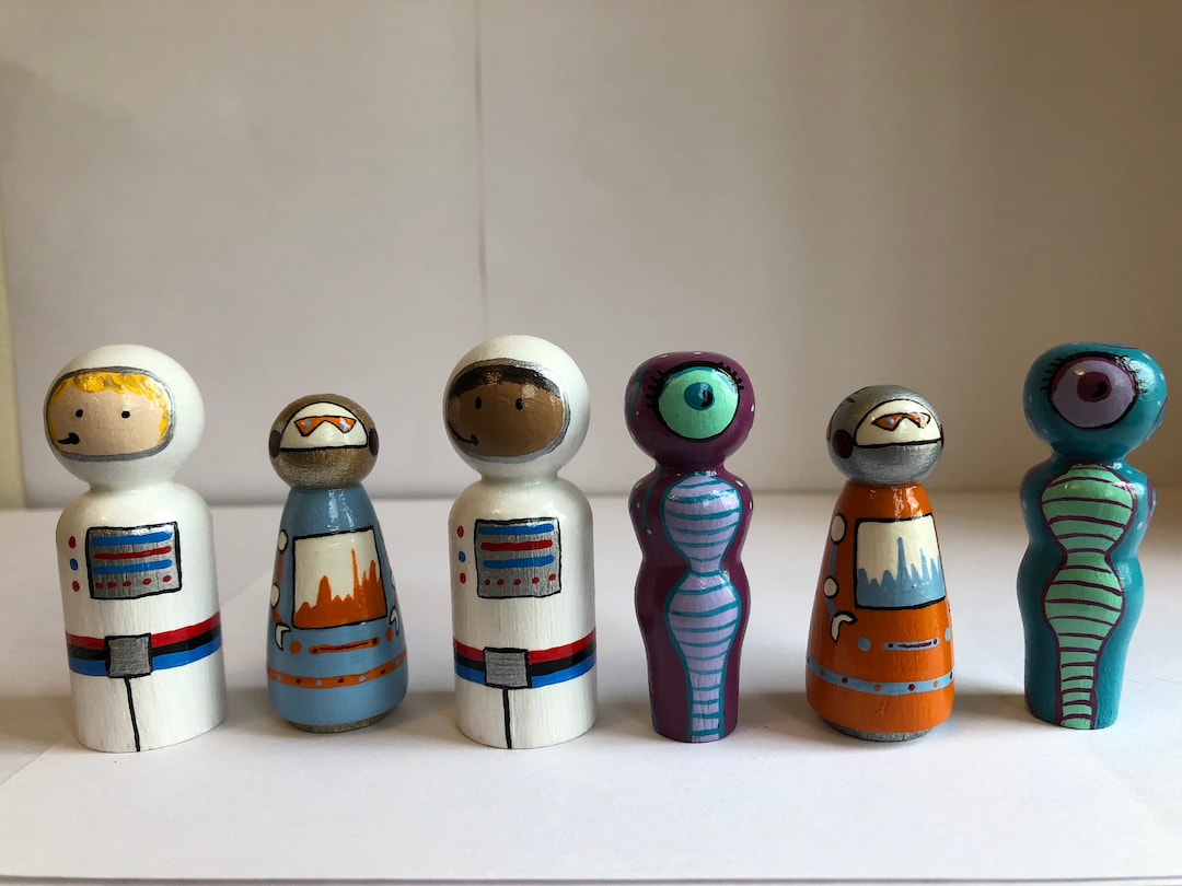 Astronauts Aliens and Robots Handpainted Wooden Peg Dolls - Etsy
