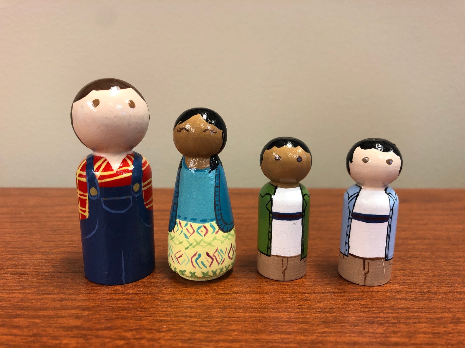 Family Handpainted Wooden Peg Dolls Generic or CUSTOM | Etsy
