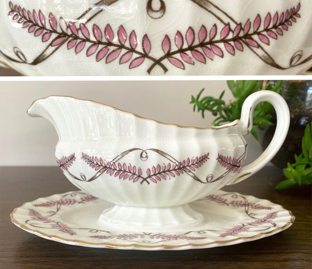 12 Oz Pink Ferncroft Gravy Boat With Attached Underplate by Royal ...
