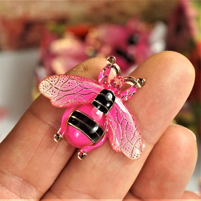 RESIN BUMBLE BEES 10 Pcs Gift Box 3D Flat Back Bees for - Etsy