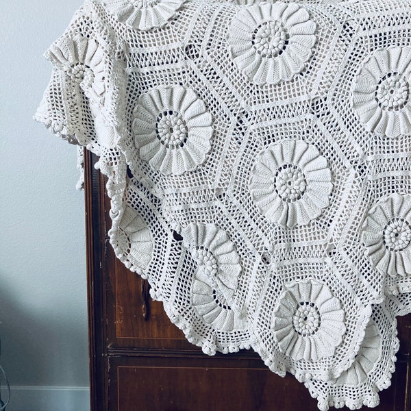 Queen Coverlet - Etsy