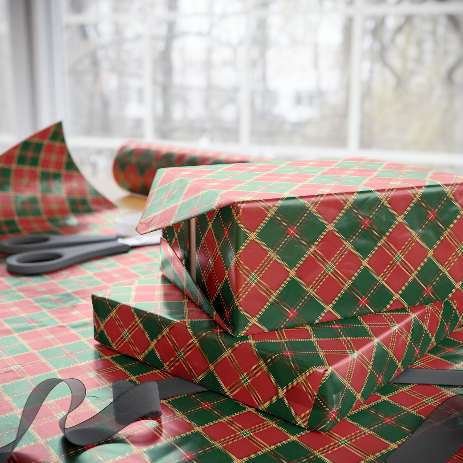 Red Green Plaid Wrapping Paper, Christmas Holiday Gift Wraps, Xmas Wrap ...