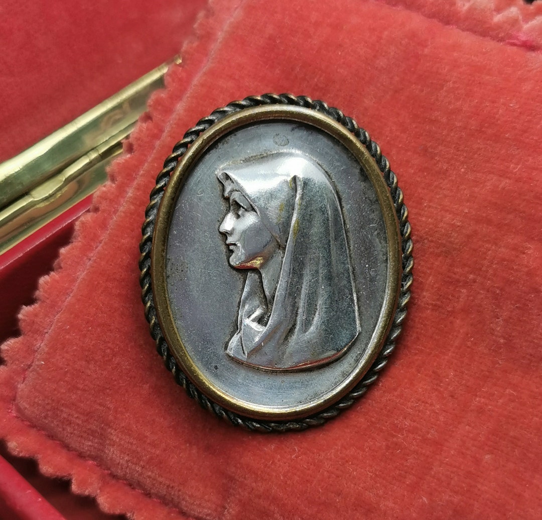 Vintage Virgin Mary Brooch Virgin Mary Pin Lourdes - Etsy