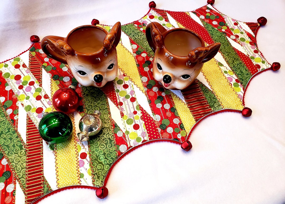 Holiday Table Topper - Etsy