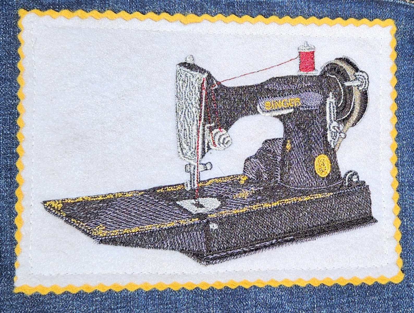 Singer Featherweight Sewing Machine Embroidered Patch, Customized ...
