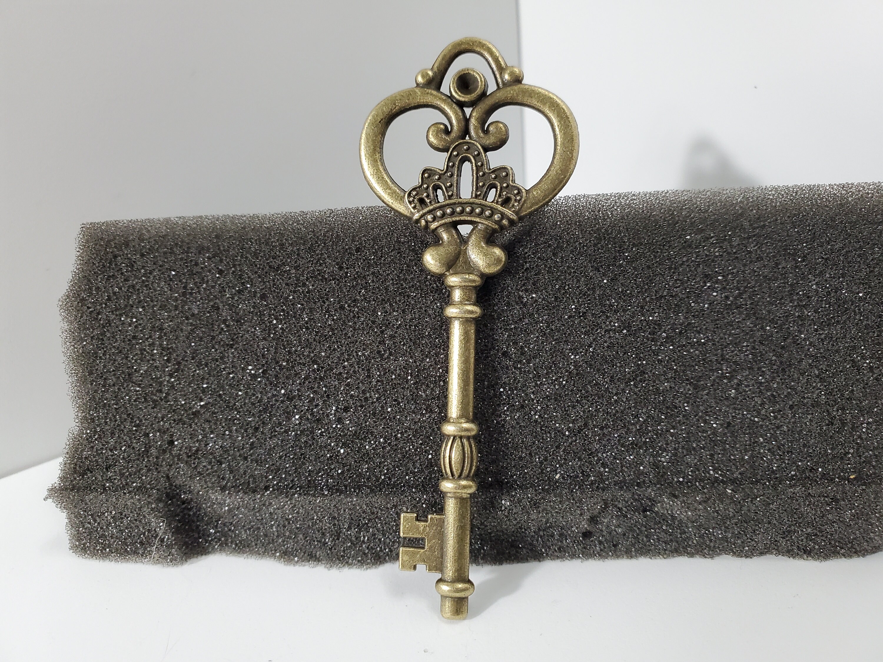 Royal Heart Brass Skeleton Key / Skeleton Key / Key / - Etsy