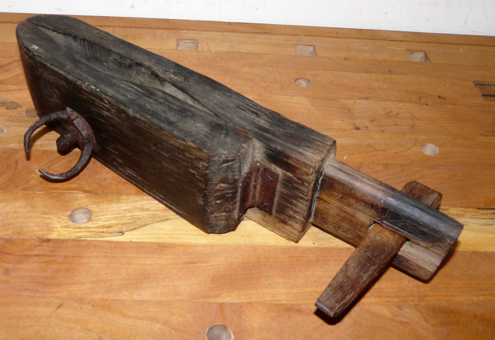 Antique Harness Makers Saddle/Leather Work Bench Vise w/ Forged Iron ...