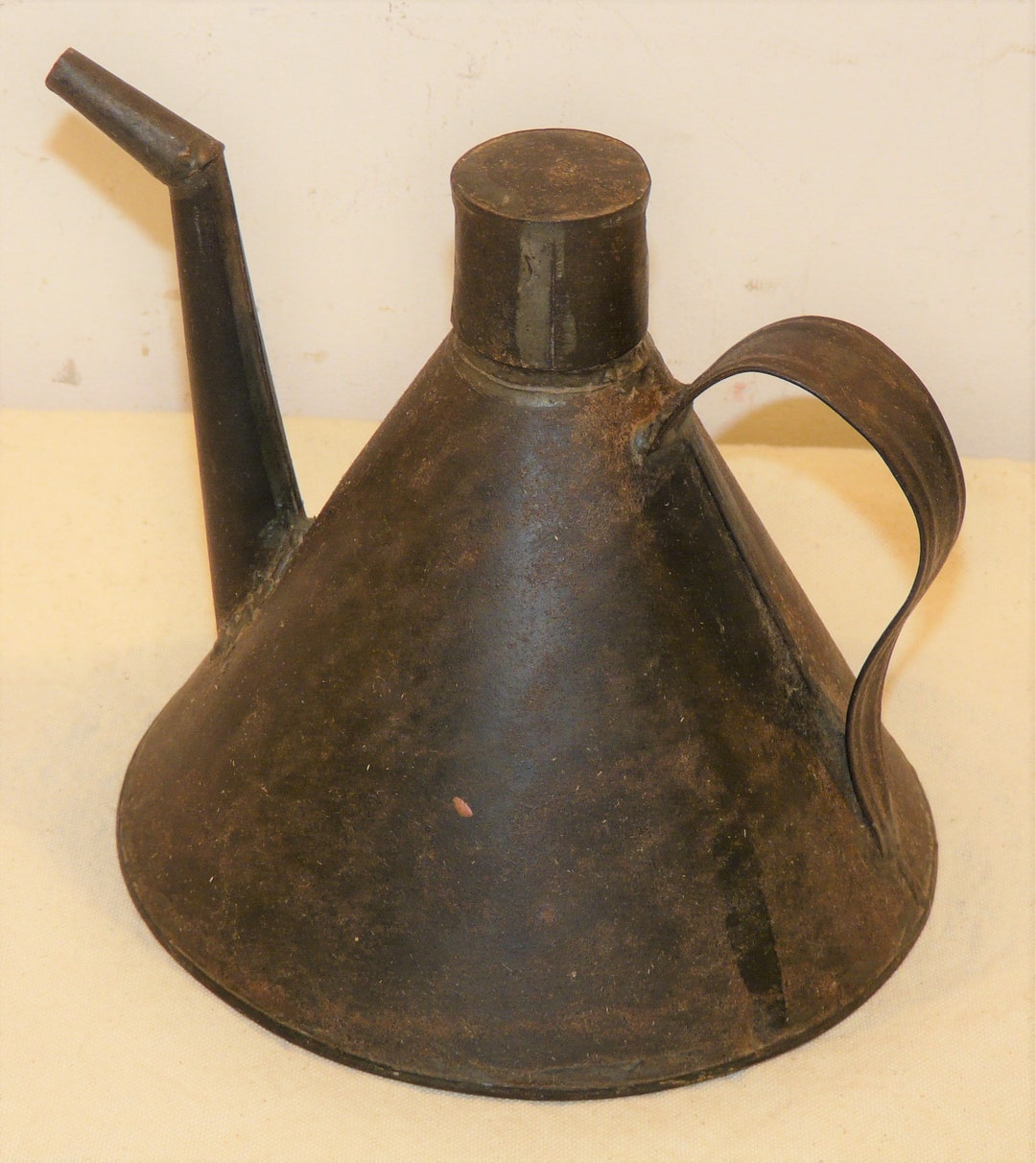 Unusual Vintage Tin Conical Oil Can W/ Lid Early Piece of Automoble ...