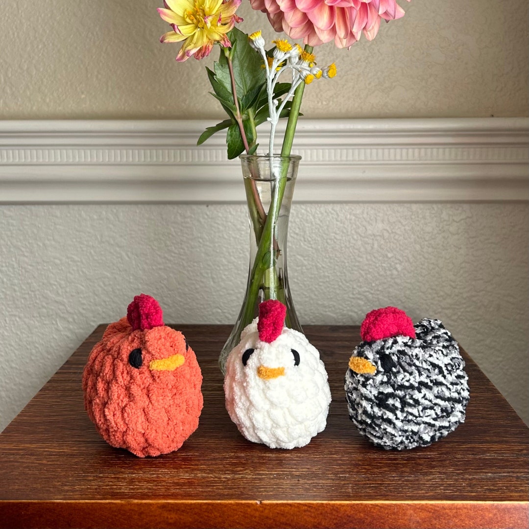 Marshmallow Chicken Crochet, Farmhouse Decor, Barnyard Plushies, Back ...