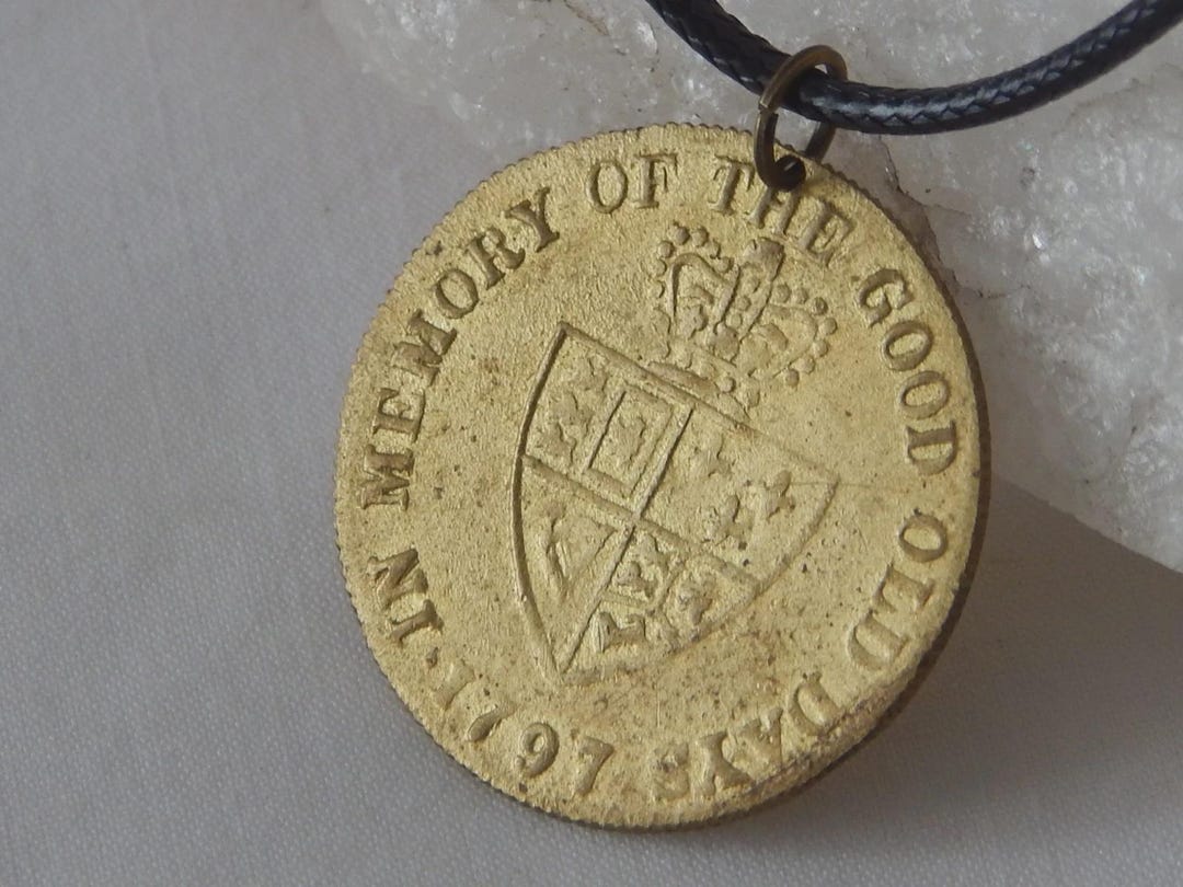 1797 in Memory of the Good Old Days Coin Pendant Necklace Crowned ...