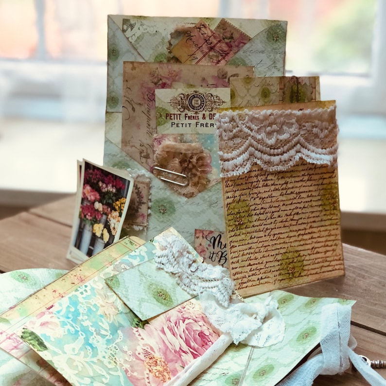 Tri Fold Folio Junk Journal / Vintage Letters and Roses Folder - Etsy UK