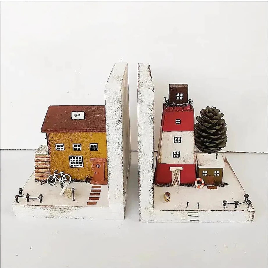 Wood Personalised Bookends Wood House Book Holder for Book Lovers ...