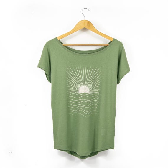 Loose fit women's t shirts store