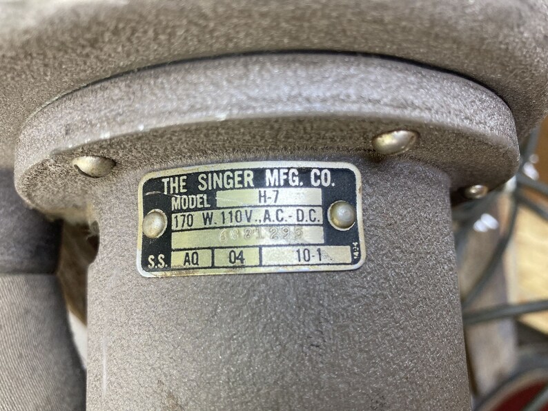 Vintage Industrial Singer Handheld Vacuum Cleaner Model H7 Works Great ...